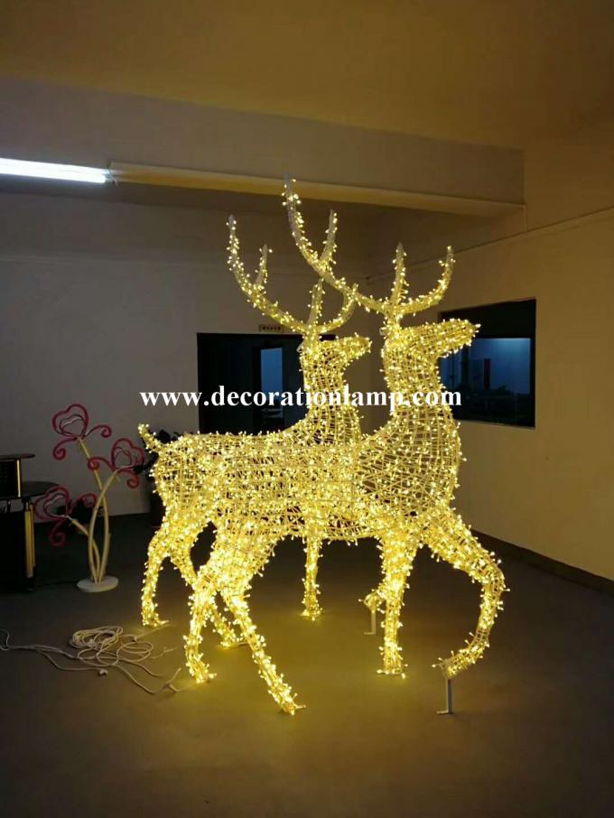 large outdoor christmas reindeer light